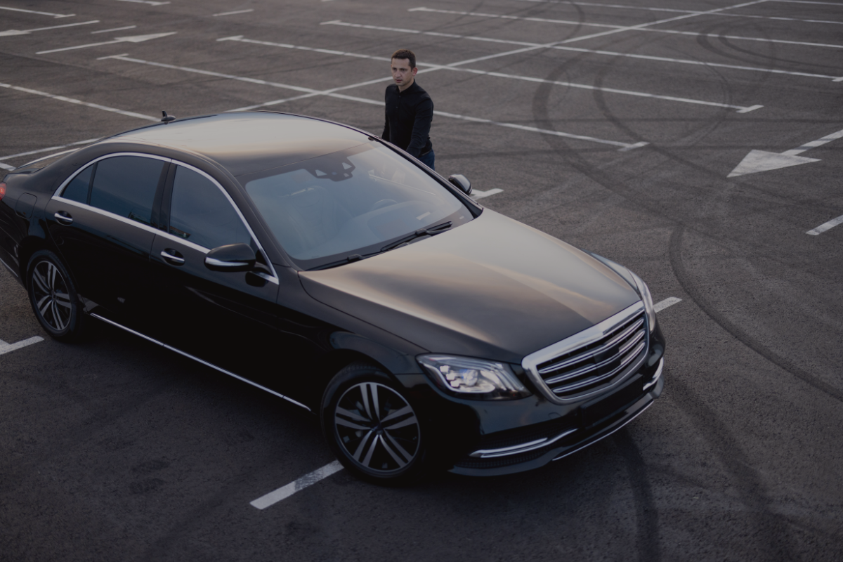 Luxury Car Service Toronto vs regular | Top Gear Limo